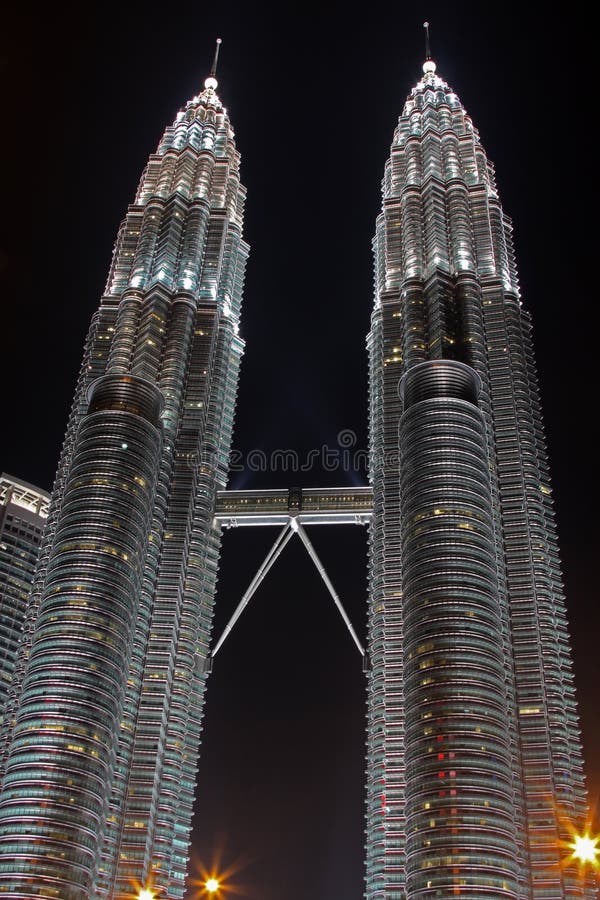 190+ Petronas Free Stock Photos - StockFreeImages