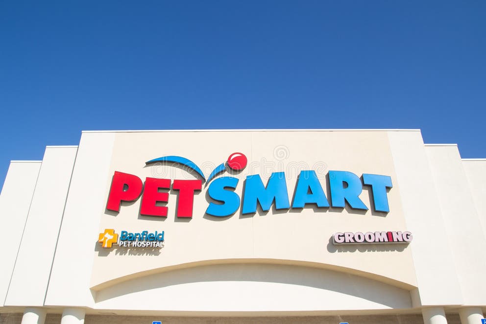 PetSmart editorial photography. Image of retail, store - 38412692