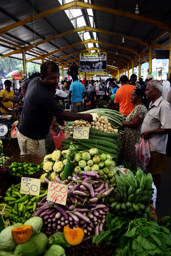 Pettah Market Street, Colombo Editorial Photo - Image of december ...
