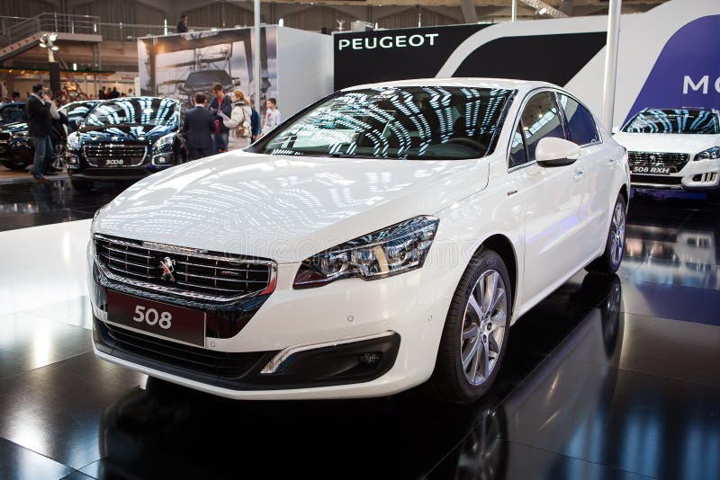 Peugeot 506 imagem editorial. Imagem de branco, transporte - 65723745