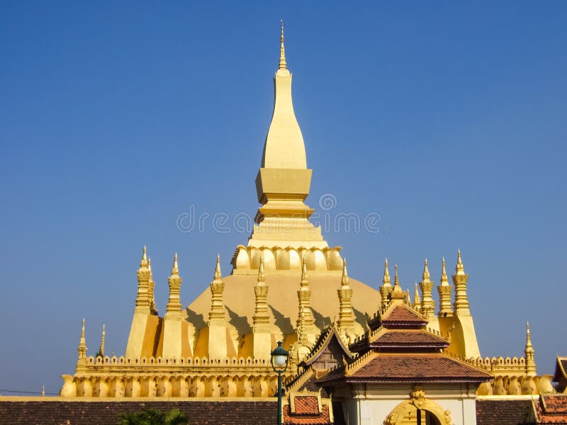 Pha that Luang Stupa at Laos Stock Image - Image of faith, country ...