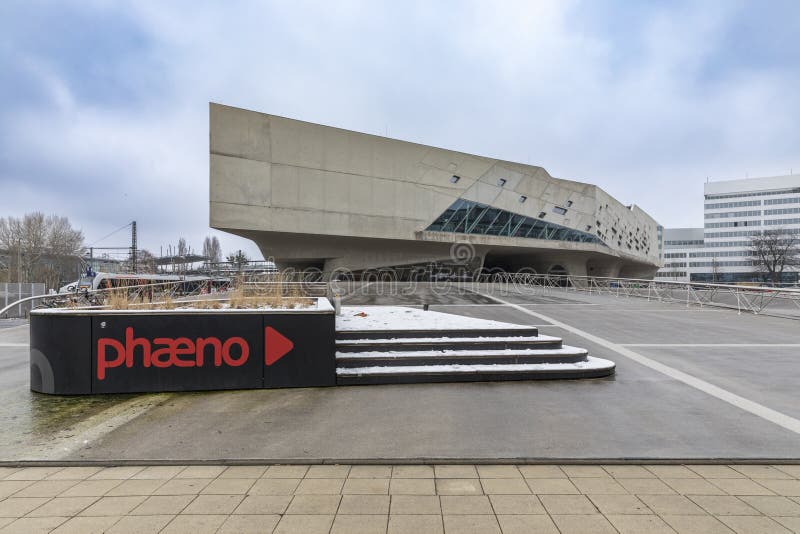Phaeno Science Center, Wolfsburg, Germany Editorial Photo - Image of ...