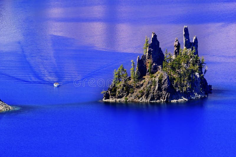 Phantom Ship Island Crater Lake Oregon Stock Photo - Image of island ...