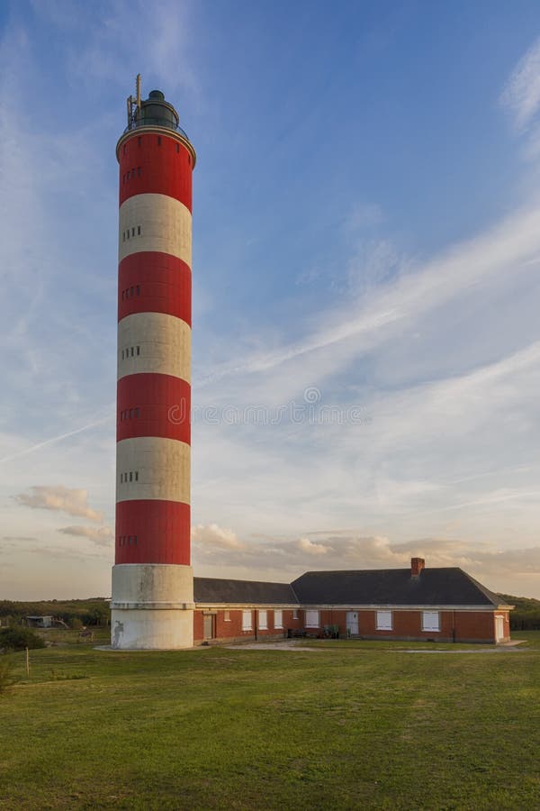 Phare. Sur Mer.France De Berck Photo stock - Image du paysage, rouge ...