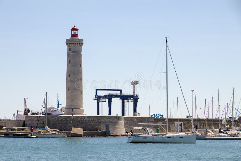 Phare Du Mole St. Louis, Sete, Francia Imagen de archivo editorial ...