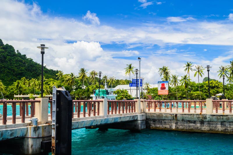 Phi Phi Don Island, Krabi stock image. Image of color - 27122773