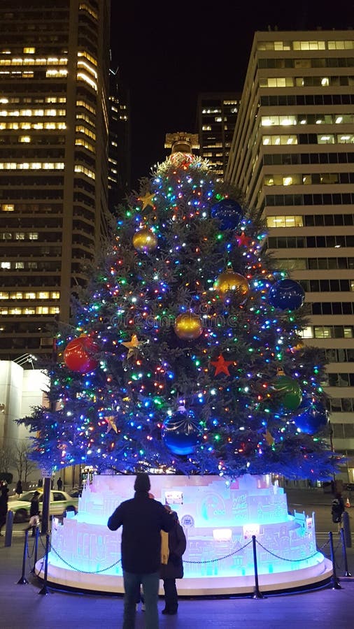 Philadelphia Christmas Market Tree Editorial Image - Image of copy ...
