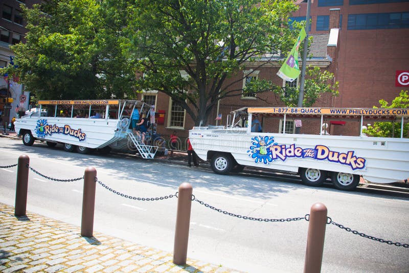 Philadelphia: Duck Boat Tours Editorial Stock Image - Image of ...
