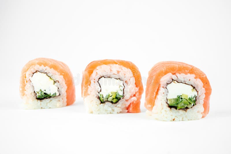 Philadelphia Maki Rollt Auf Weißem Hintergrund Stockfoto - Bild von ...