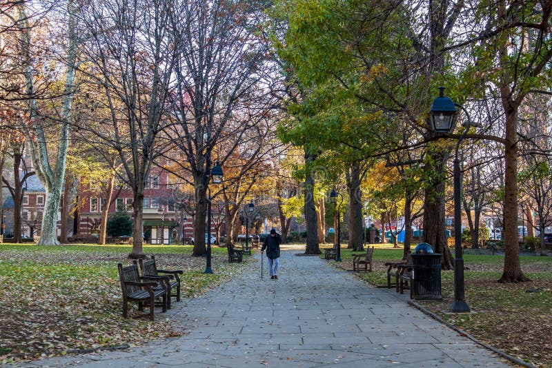 Old Man Walking on Washington Square in Downtown Philadelphia ...