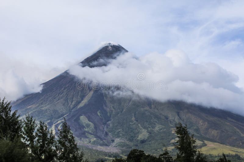 Philippines Legaspi Mayon Volcano Stock Photo - Image of snow ...