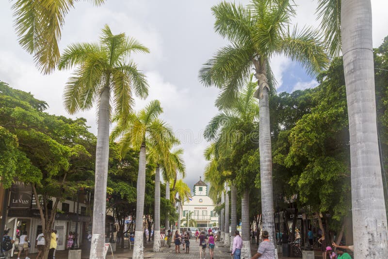 Courthouse in Philipsburg, St Maarten Editorial Stock Image - Image of ...