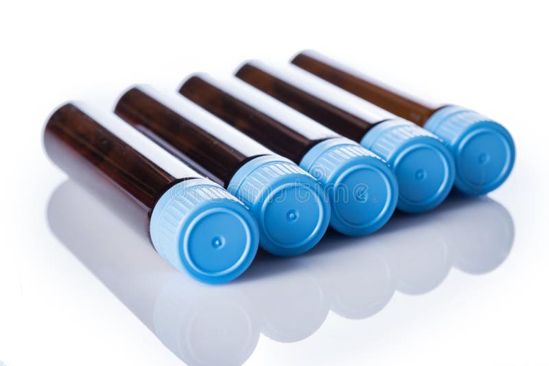 Phiole mit Impfstoff stockfoto. Bild von pharmazeutisch - 41497652