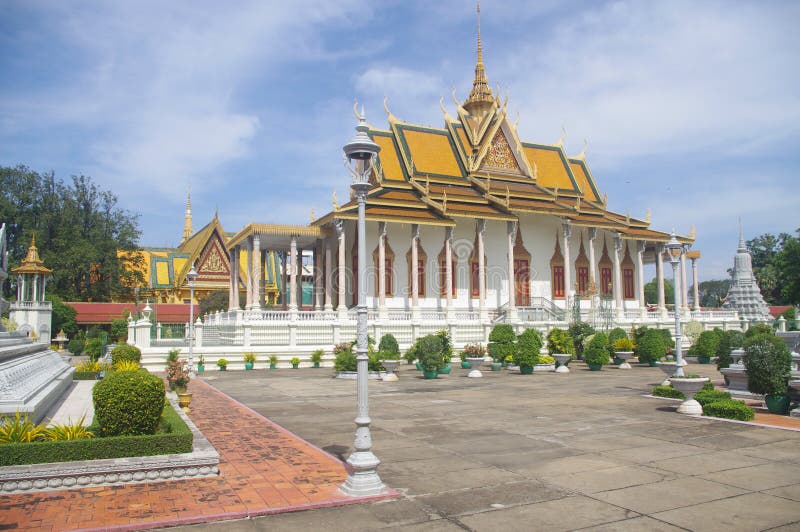 Vihara, a Buddhist Monastery Stock Image - Image of buddhist, khmer ...