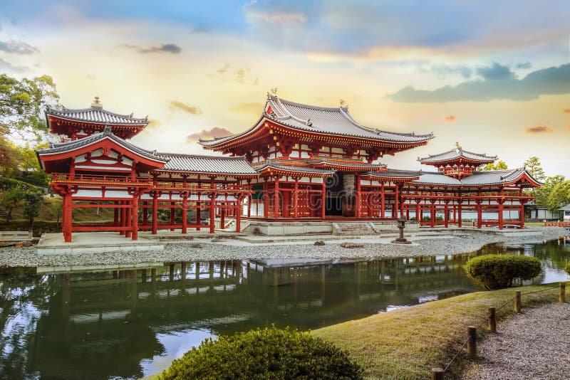 The Phoenix Hall of Byodo-in Temple in Kyoto Stock Image - Image of ...