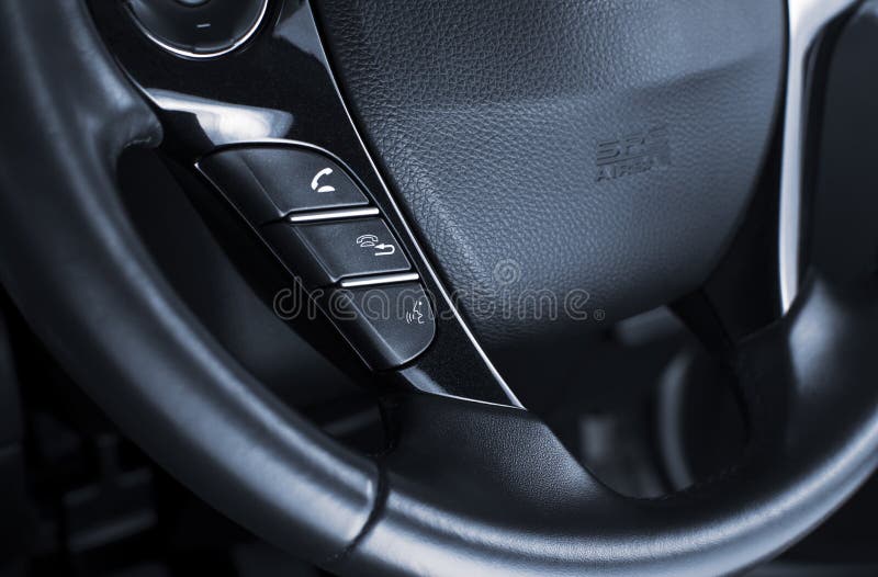 Phone Control Buttons in the Multimedia Control Panel on Steering Wheel ...
