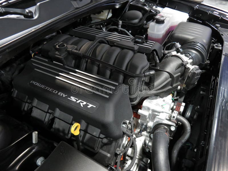Dodge Challenger Engine editorial photo. Image of challenger - 171276686