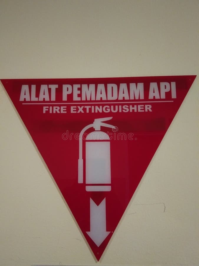 Photo Guide Instructions for Using a Hydrant and a Fire Extinguisher ...