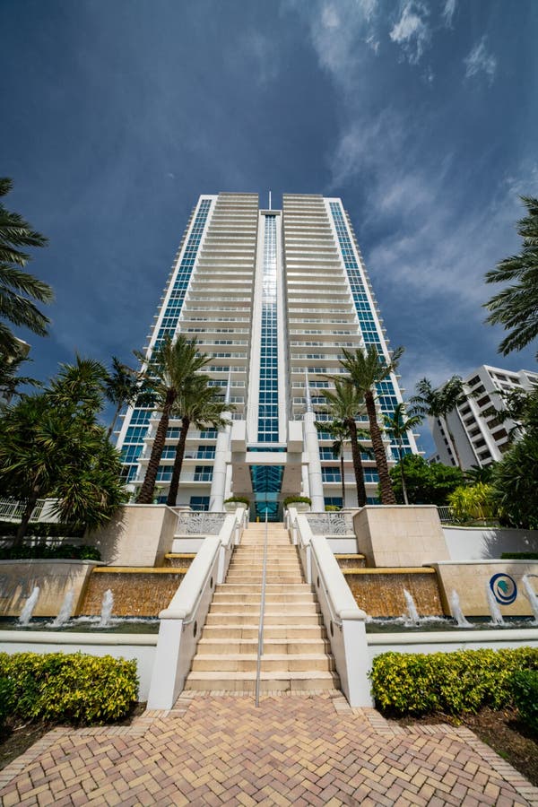 Photo of the Ocean Palms Building Hollywood Beach FL Editorial ...
