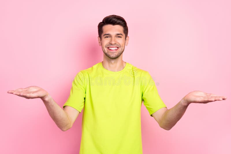 Photo Portrait Brunet Man Wearing Bright T-shirt Scaling Blank Spaces ... Photo Portrait Brunet Man Wearing Bright T-shirt Scaling Blank Spaces ...