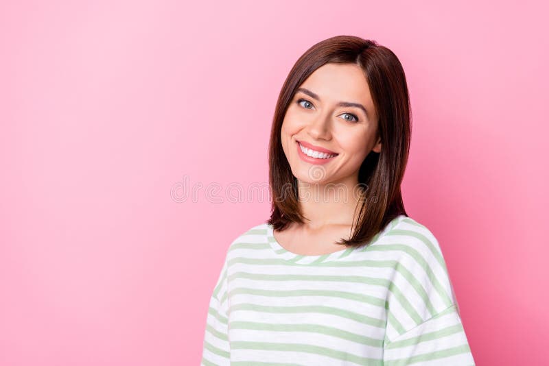 Photo Portrait Of Pretty Young Woman Entrepreneur Toothy Beaming