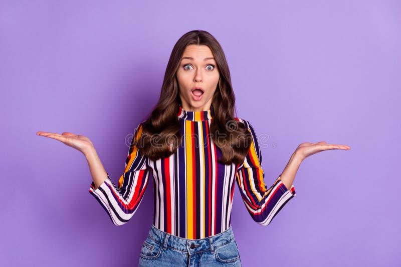 Photo Portrait of Woman Shocked Amazed Scaling Comparing Blank Spaces ... Photo Portrait of Woman Shocked Amazed Scaling Comparing Blank Spaces ...