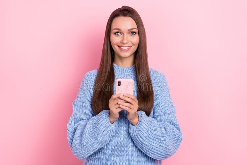 Photo Of Pretty Millennial Brown Hairdo Lady Hold Telephone Wear Blue