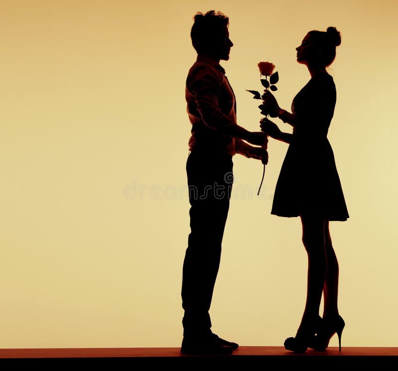 Photo Romantique Des Couples Dans L'amour Image stock - Image du ...