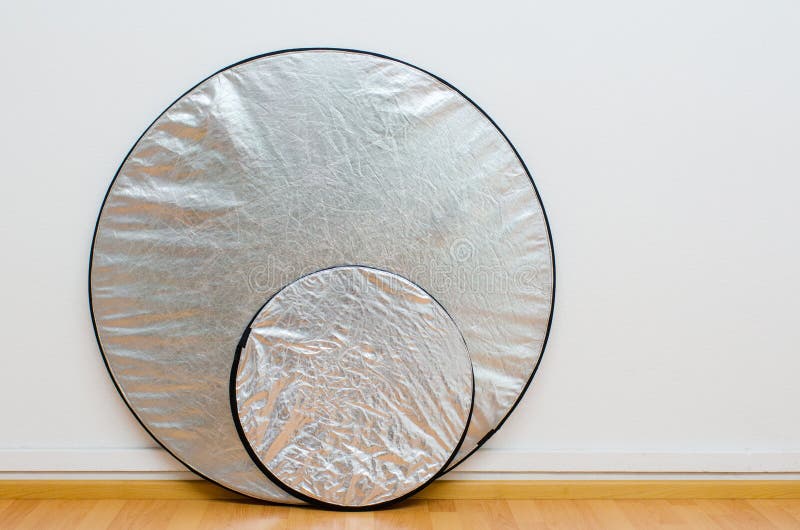 Photo Studio Silver Reflectors Stock Image - Image of floor, lighting ...