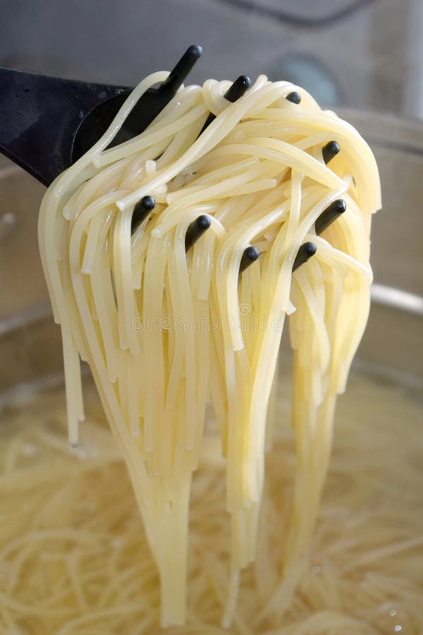 Cooked Spaghetti Pasta stock image. Image of food, cooked - 136678227