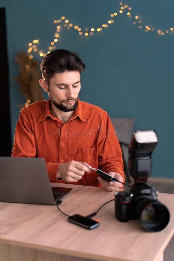 Photographer Working at Home Office. Workflow or Creative Process of ...