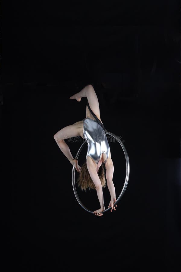 Photoshoot of a Acrobat Model Stock Photo - Image of acrobat, silver ...