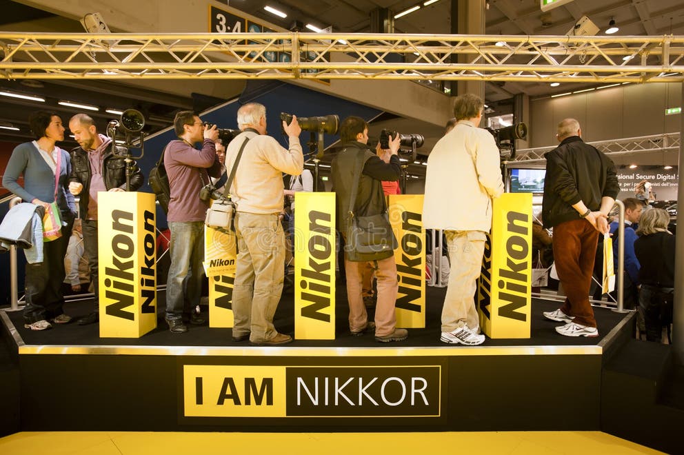 Photoshow: Nikon stand editorial stock photo. Image of firm - 18933513