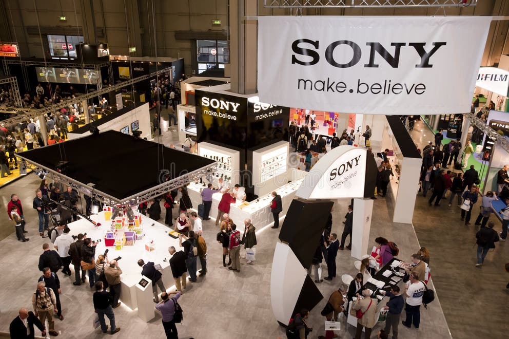 Photoshow: Sony stand editorial image. Image of digital - 18933660