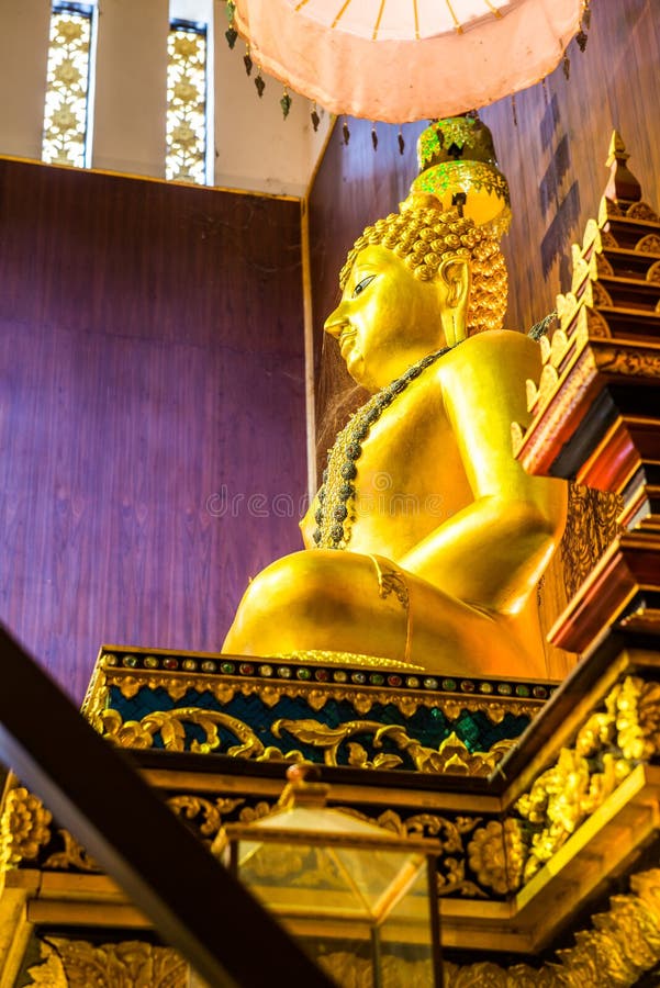 Phra Budda Sri No Templo Phra Kaew Foto de Stock - Imagem de projeto ...