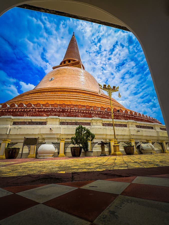 Phra Pathom Chedi Temple in Thailand Stock Photo - Image of outdoor ...