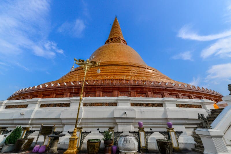 Phra Pathommachedi stock image. Image of nakhon, building - 80012811