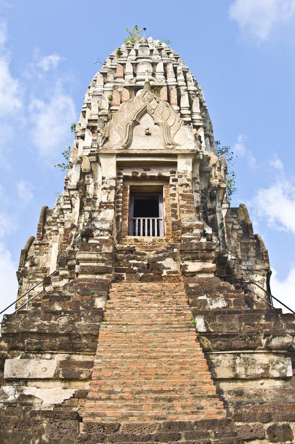 Phra Prang in Bangkok stock afbeelding. Image of godsdienst - 31406747