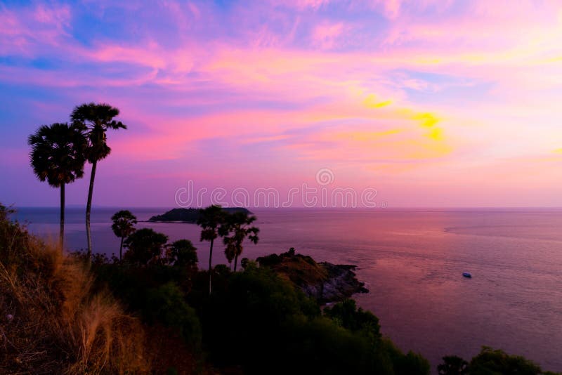 Phromthep Cape Viewpoint with Beautiful Sunset Twilight Sky in Phuket ...