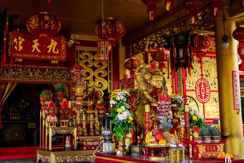 Autel Dans Un Temple Chinois. Image stock - Image du prière, taoïsme ...