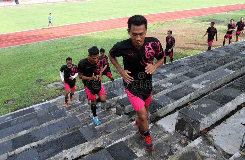 Physical exercise editorial photography. Image of stadium - 71460162