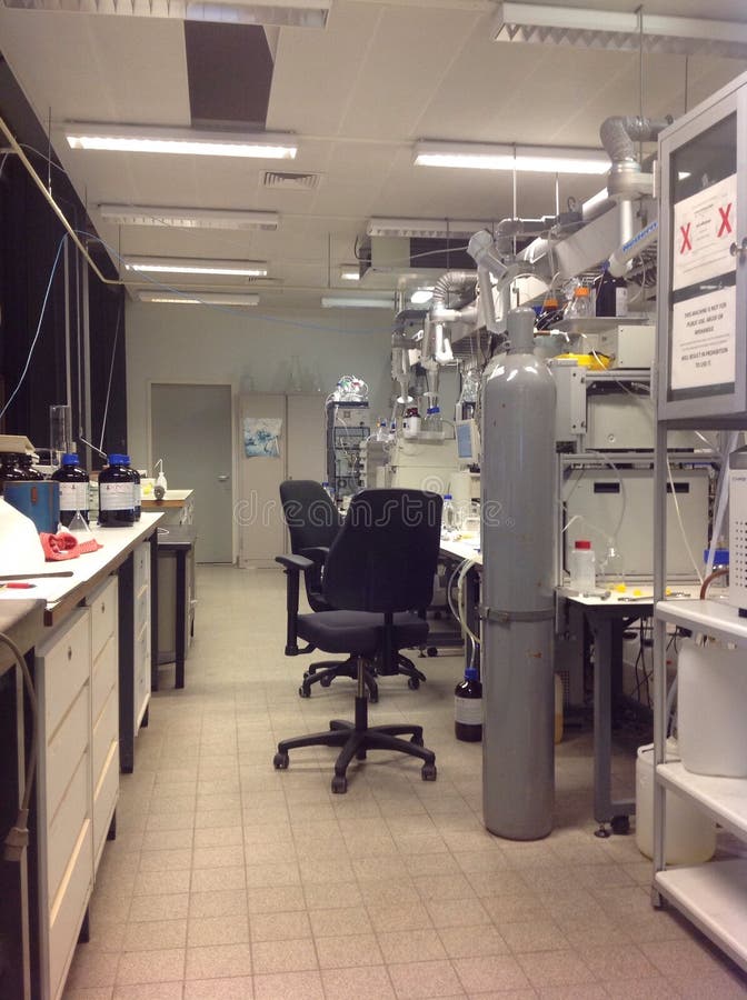 Pièce De Laboratoire D'instrument Image éditorial - Image of instrument ...