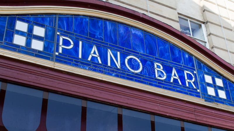 1,610 Piano Bar Stock Photos - Free & Royalty-Free Stock Photos from ...