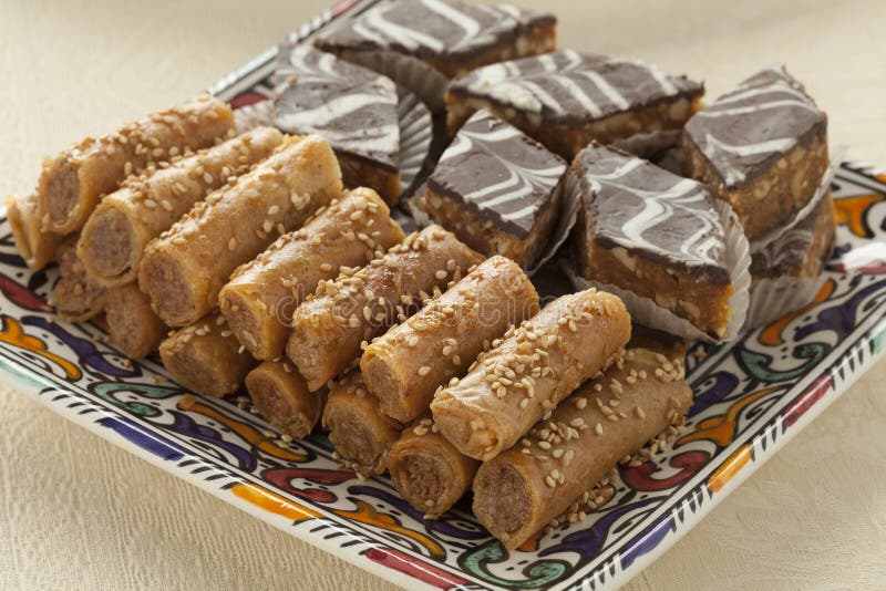 Piatto Con I Biscotti Marocchini Fotografia Stock - Immagine di ...
