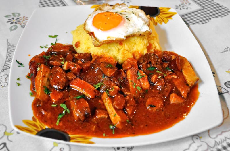 Piatto rumeno tradizionale fotografia stock. Immagine di cucinato ...