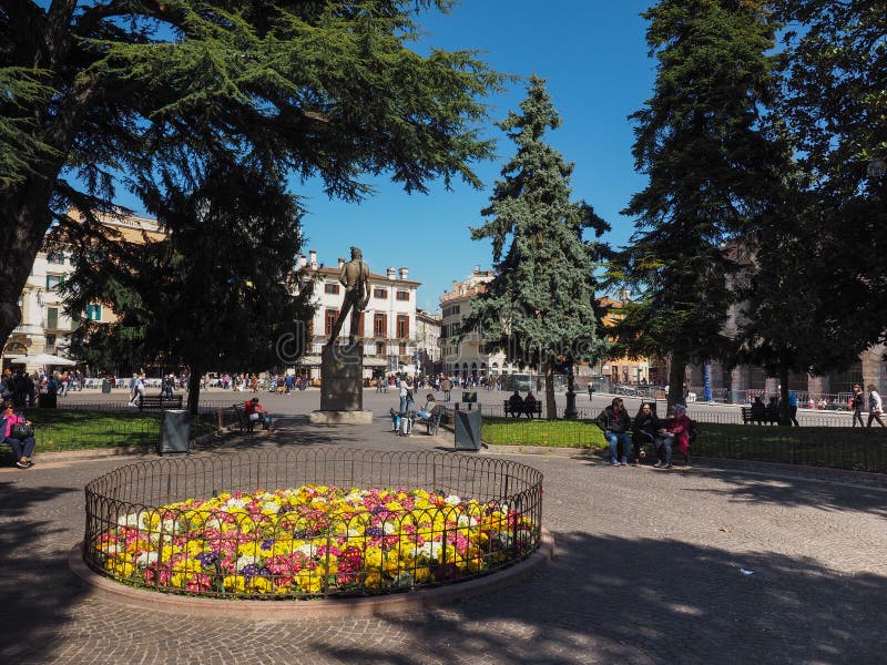 Piazza Bra in Verona editorial stock image. Image of italy - 145074844