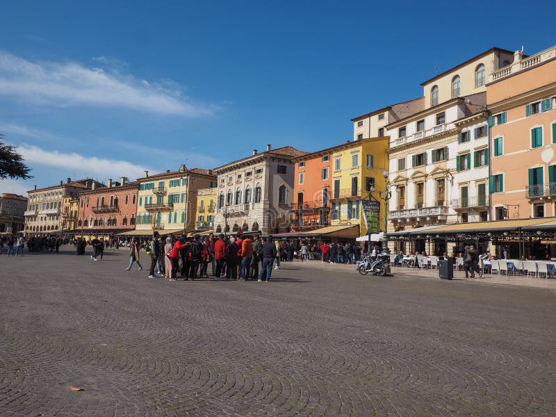 Piazza Bra in Verona editorial photography. Image of veneto - 145540512