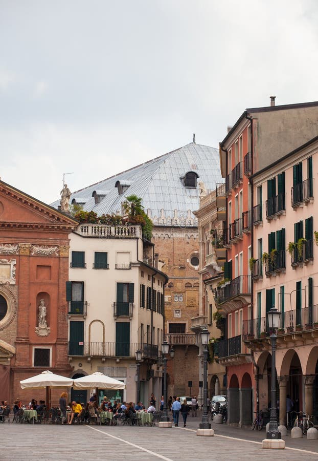 Piazza dei Signori, Padova editorial photography. Image of signori ...