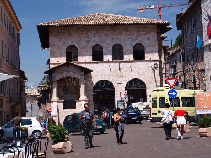 Piazza Del Comune, Assisi, Italy Editorial Stock Photo - Image of ...