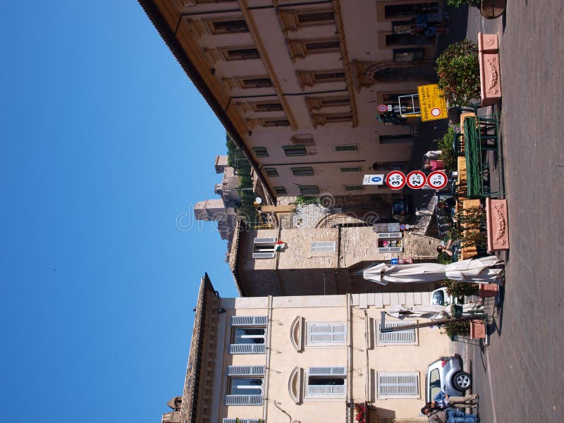 Piazza Del Comune, Assisi, Italy Editorial Stock Photo - Image of ...